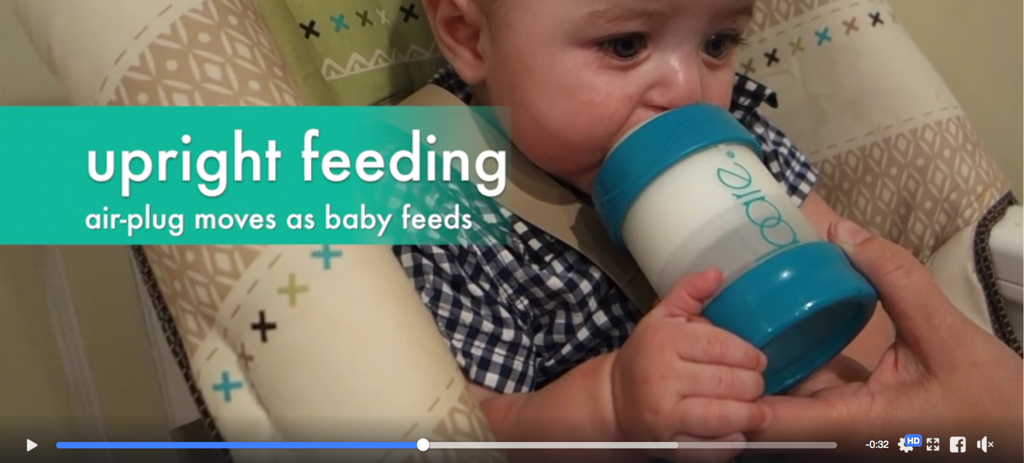 Pace feeding baby Isaac - Bare® Air-free Feeding System by Bittylab®